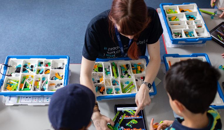 What Are The Benefits Of After School Coding Club? — BlueShift Education